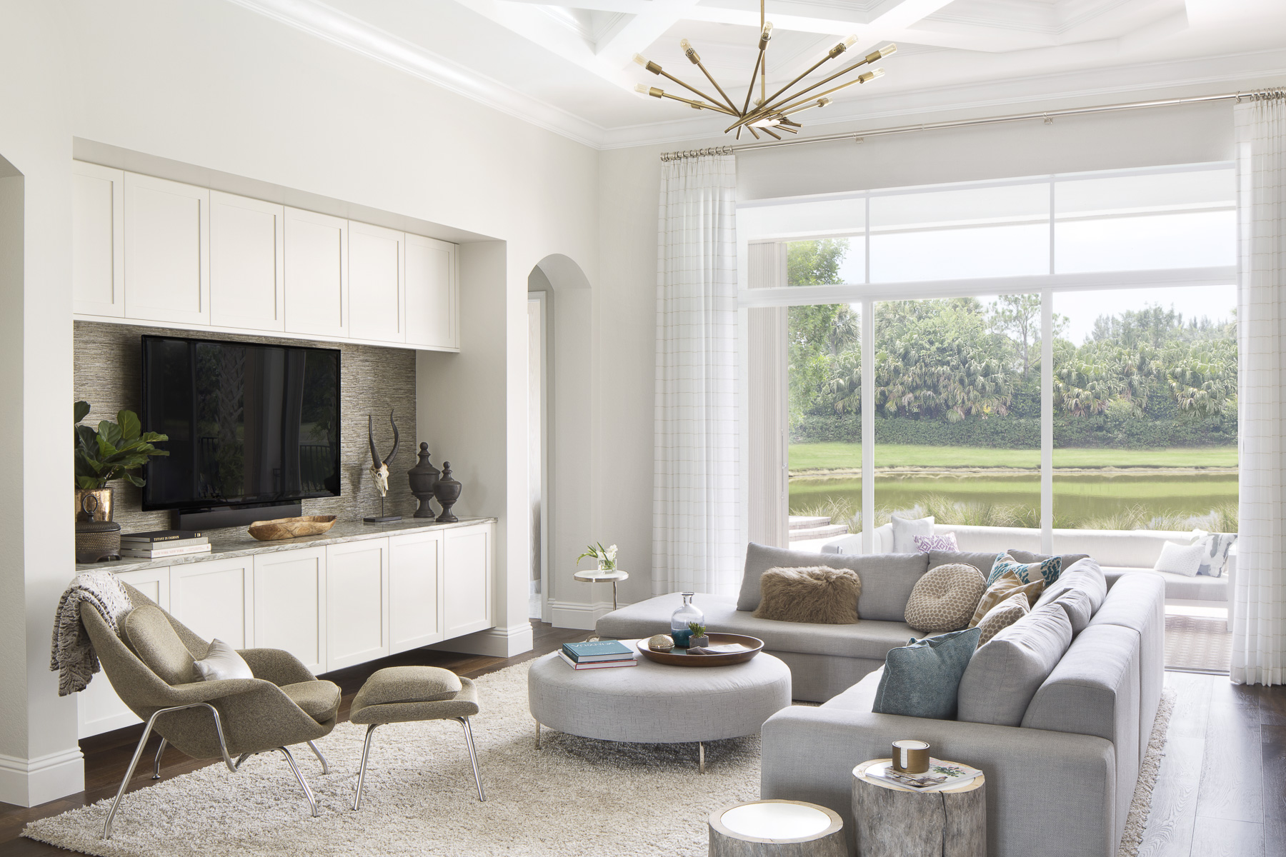 Mid-Century: Mirasol Country Club, Palm Beach Gardens - Krista + Home